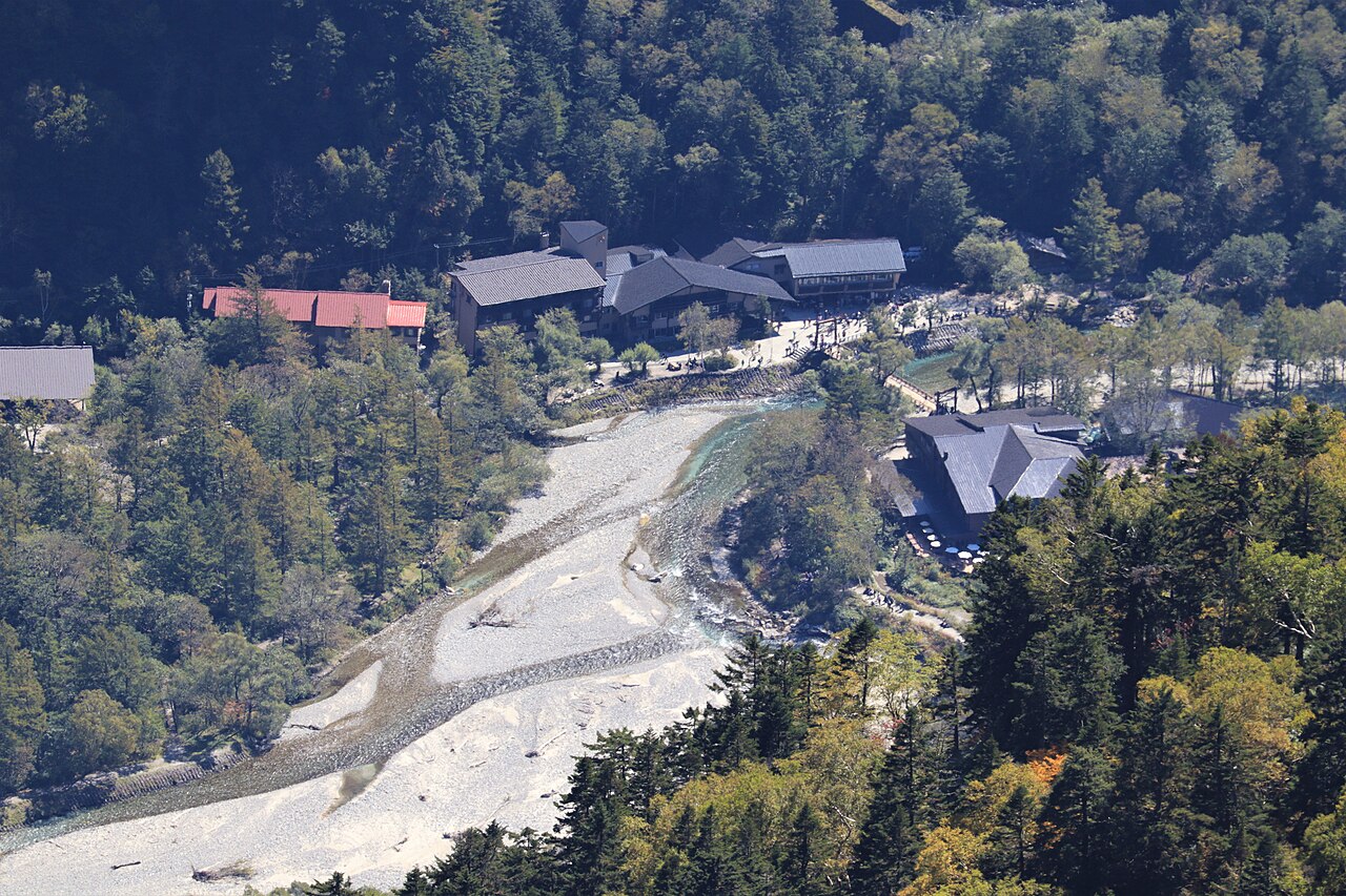 Japanese Alps Travel: Mountains & Old Towns